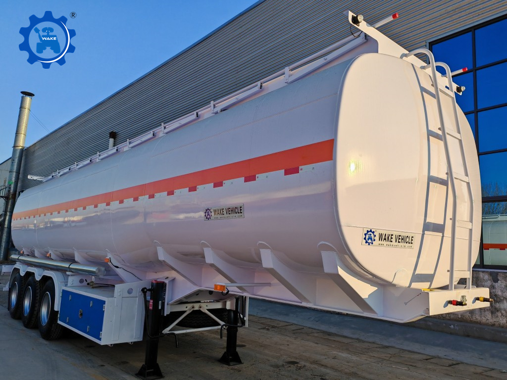 WAKE 45000 L Fuel tanker – wake